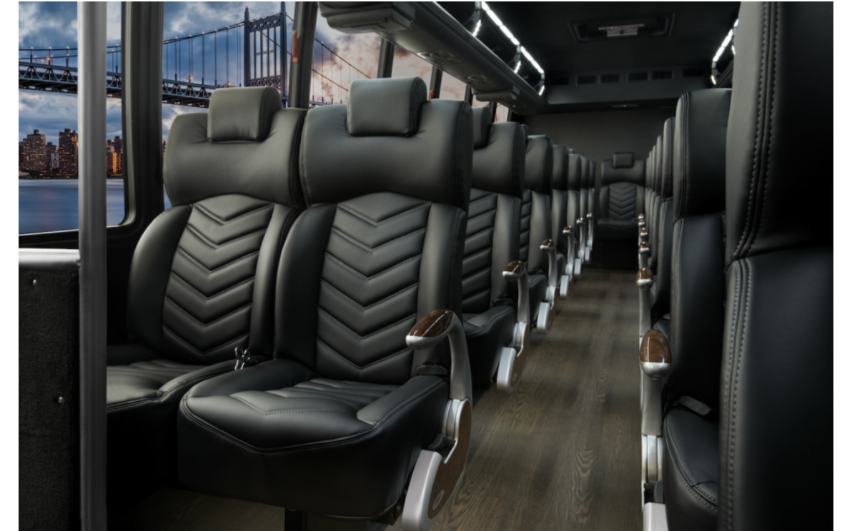 Bus Rentals Ottawa - Luxury Coach Bus Charter Rentals